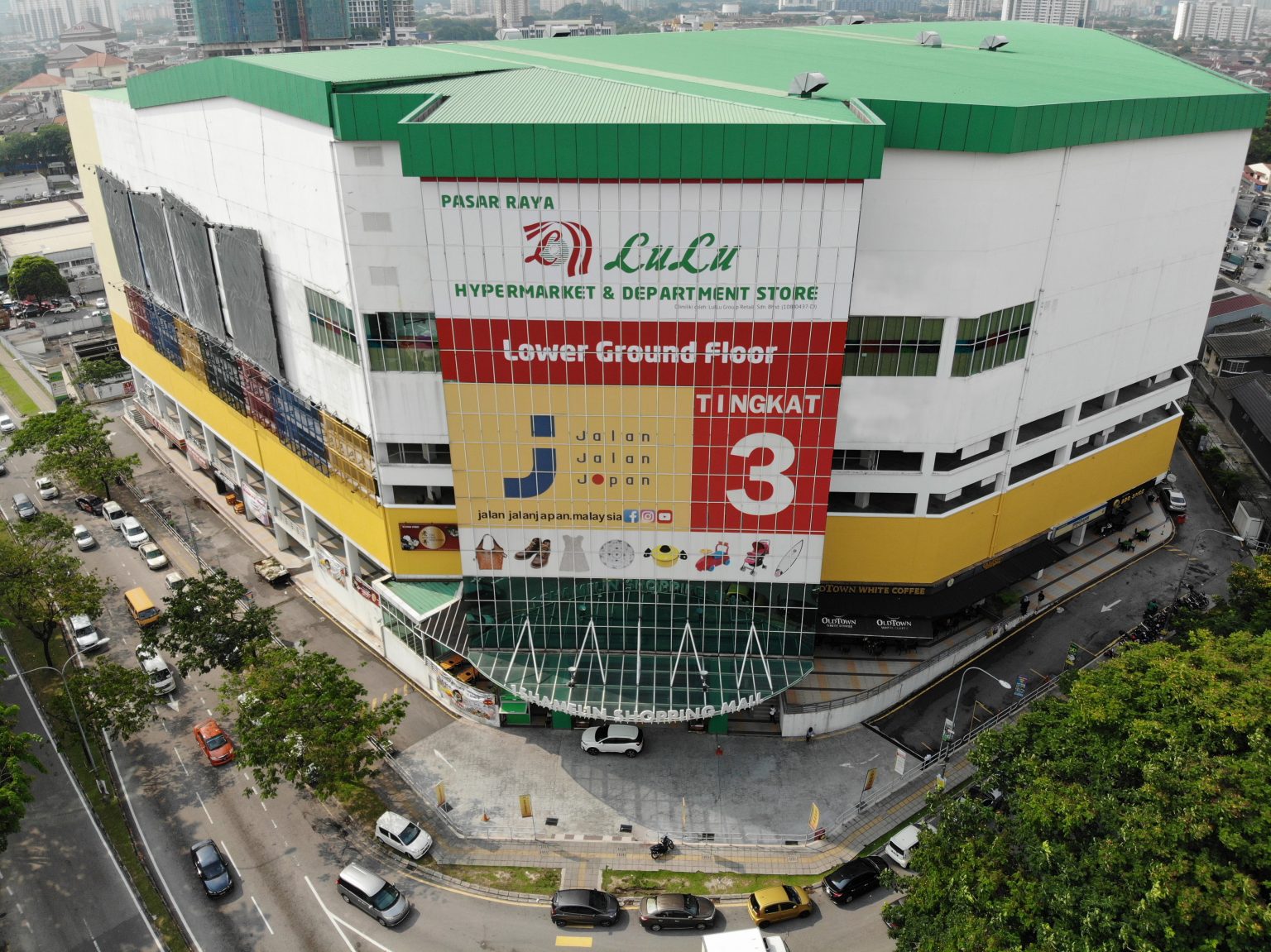 About Us – One Shamelin Mall